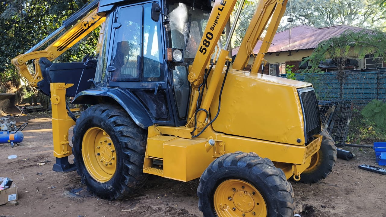 Case 580SLE 4x4 - Farmer Trade