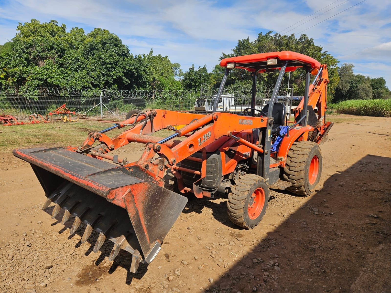 Kubota L39 Mini TLB - Farmer Trade