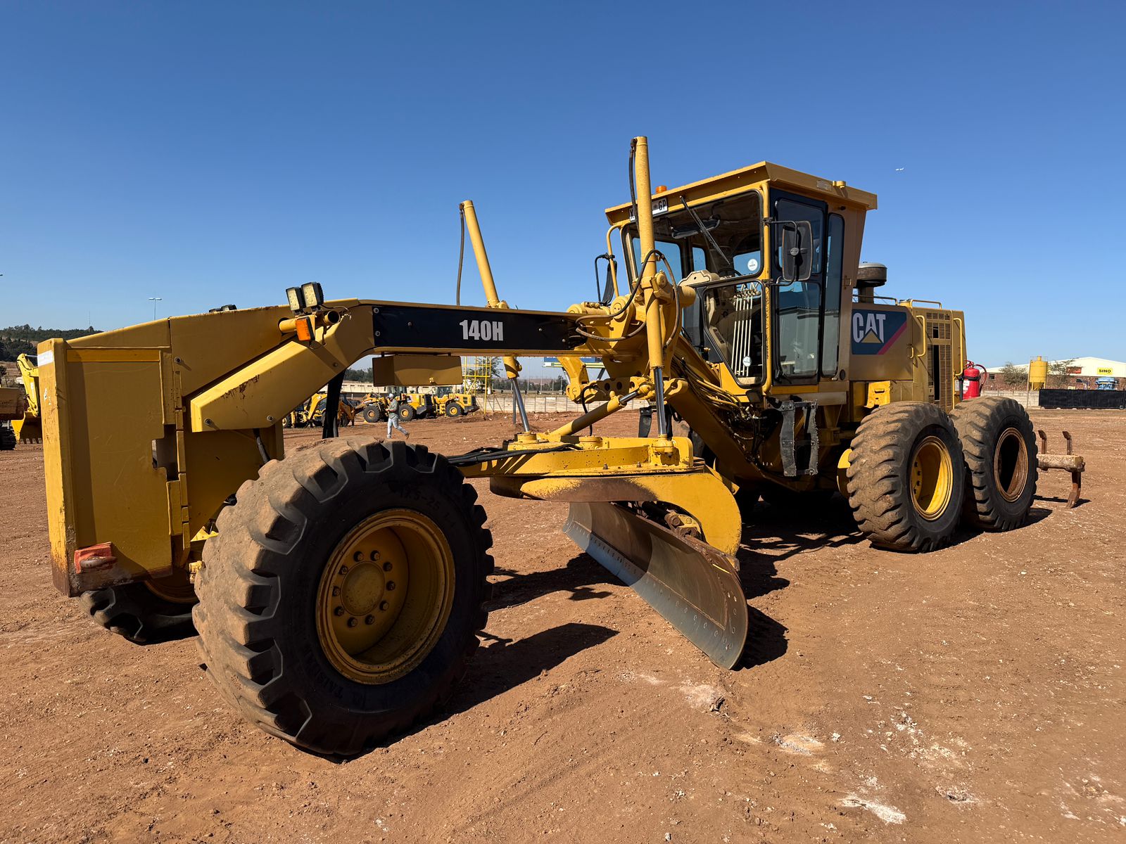 CAT 140H - Farmer Trade