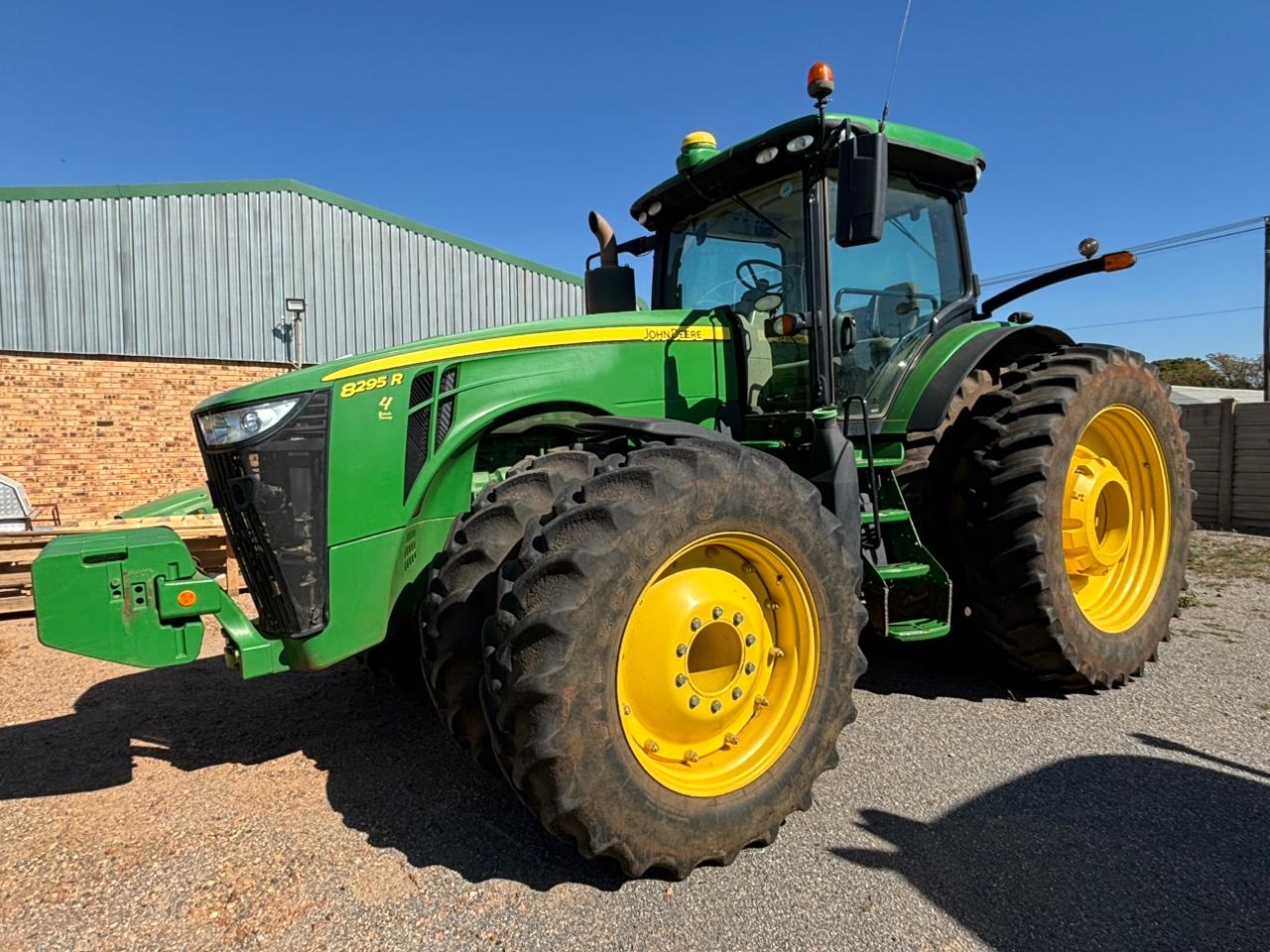 John Deere 8295R - Farmer Trade