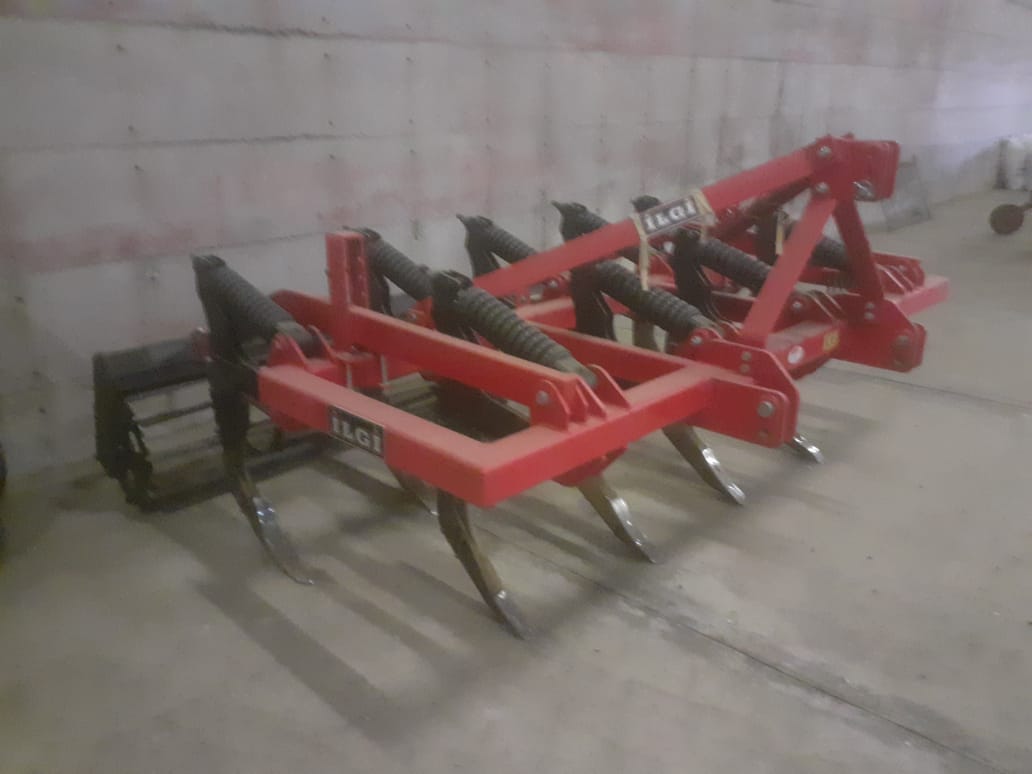 ILGI 9tand ripper Met rollers - Farmer Trade