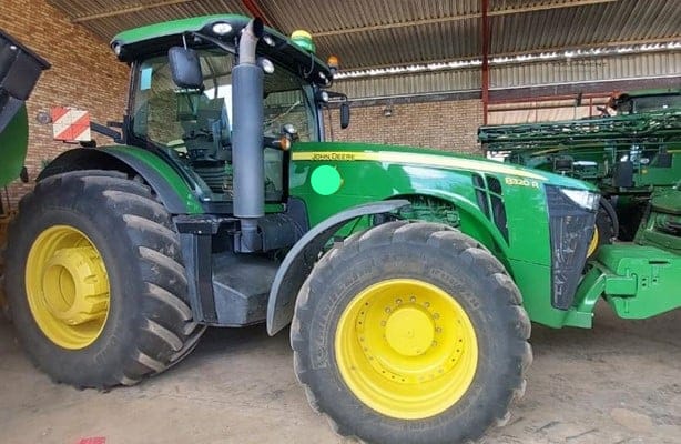 John Deere 8320R - Farmer Trade