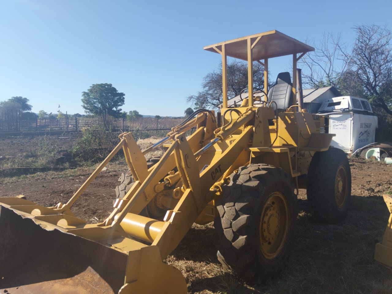 Cat 910 FEL - Farmer Trade
